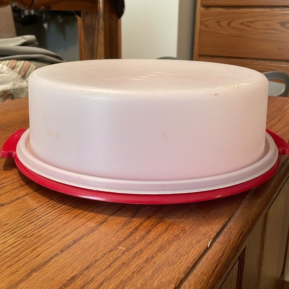 Tupperware | Dining | Tupperware Red And White Pie Carrier Vintage ...